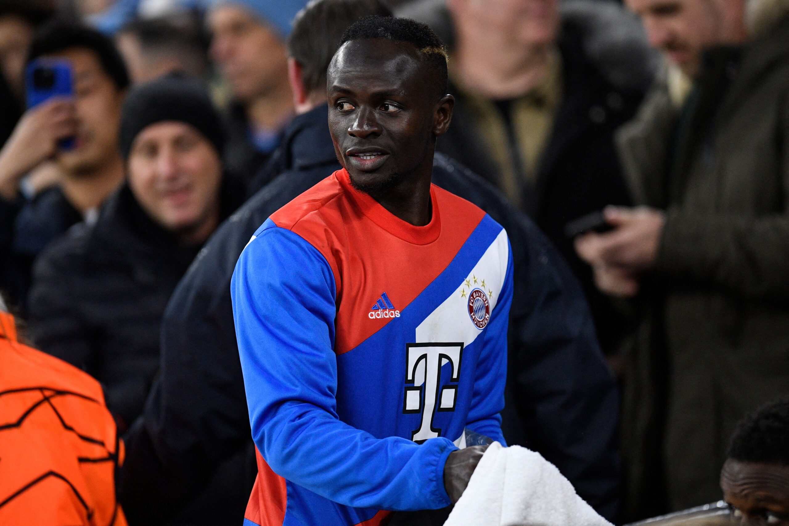 Bayern Munich punish Mane for punching Sane - AfrosportNow